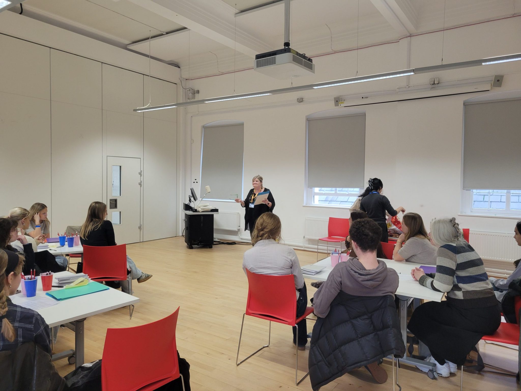 Five Ways to Teach Creative Writing to Teenagers - Francis Gilbert